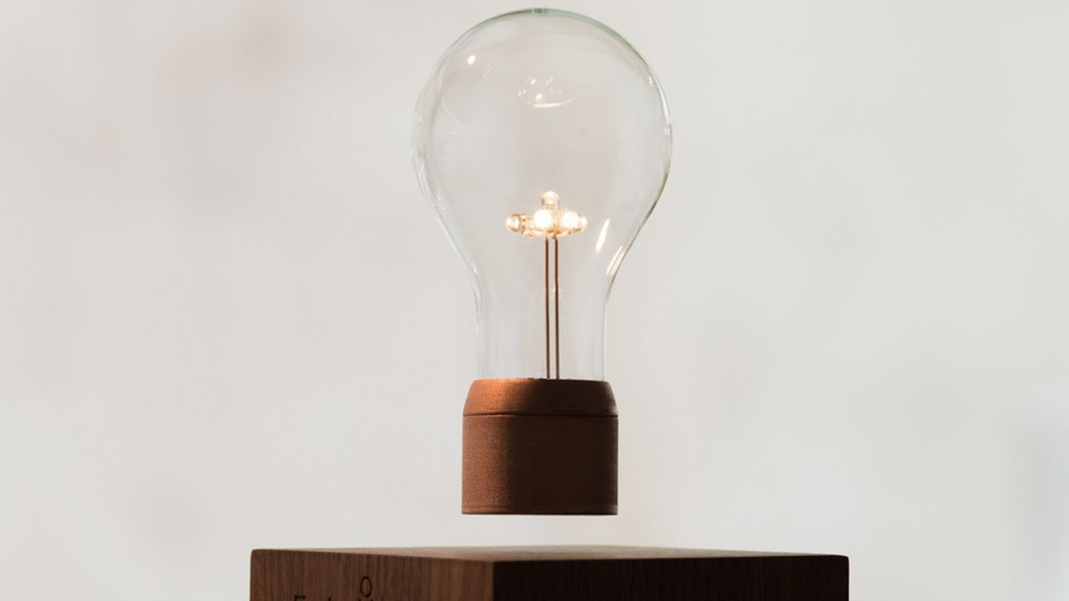 5 Best Floating Magnetic Lamp Displays To Brighten Up Your Home – FLOATELY